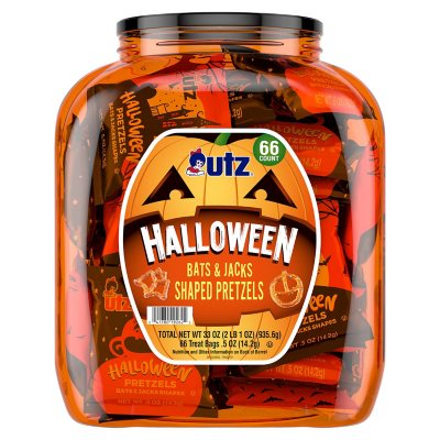 Click here for Utz Halloween Shaped Pretzel Treat Barrel  66 ct. prices