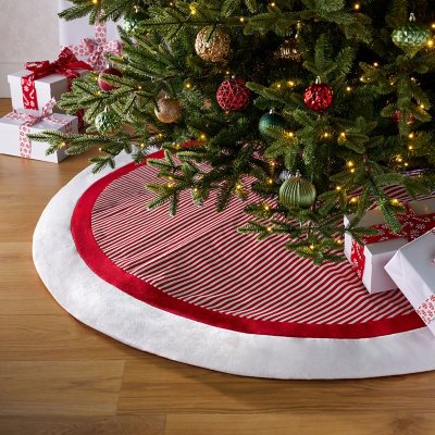Click here for Members Mark 60 Holiday Tree Skirt:- Red & White prices
