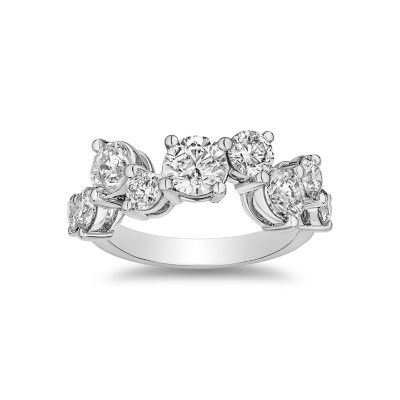 Click here for Round Cut Fashion Diamond Ring in 18K Gold- 3.0 C.... prices