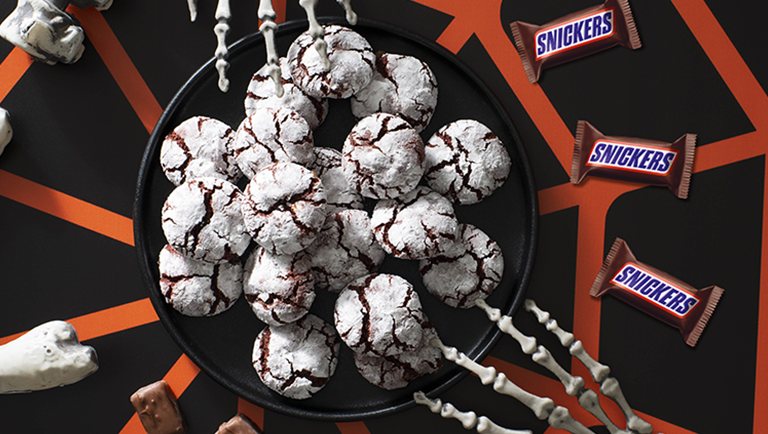 Snickers Blood Red Crinkle Cookie Recipe - Sam's Club